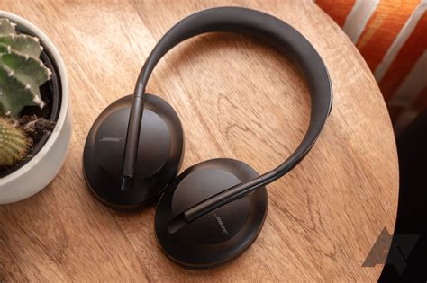 shops and outlets 3x5 Bose Noise Cancelling Headphones 700