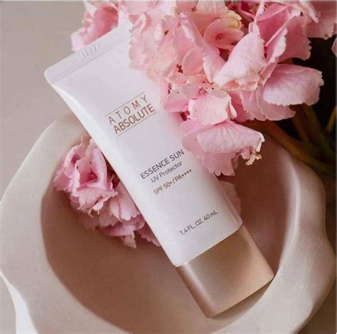 Солнцезащитная эссенция-крем Атоми Абсолют SPF 50+ для лица и тела ...