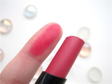 Wet N Wild Румяна и Помада | A L I N D I A R Y