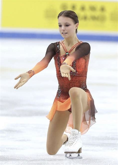 Pin by Natalia Titova on Figure Skating | Figure skating, Skating ...