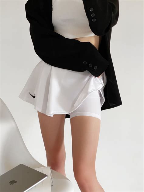 Pin de Anna Yanushchyts em Random | Looks, Roupas, Look fashion