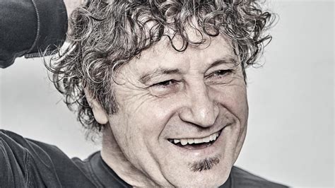 Na plátně zůstane blbost blbostí, říká tvrdohlavý malíř Stanislav Diviš ...