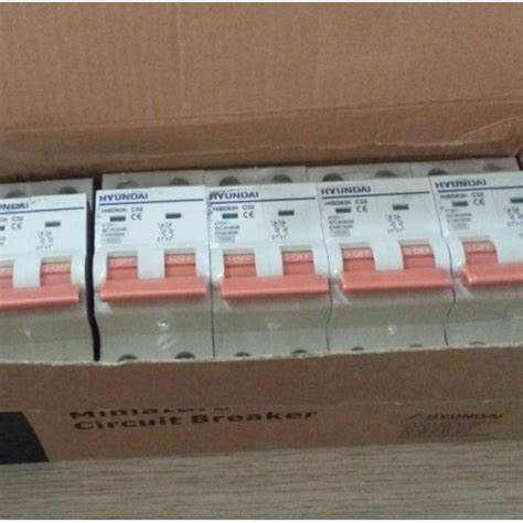 HYUNDAI MCB HIBD 63N 3P/20A-C 20A 3P 6kA C