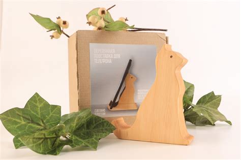 Купить Игрушка подставка для телефона "Кот" - Union Wood - резной декор ...