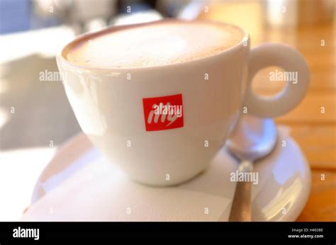 cup of illy coffee Stock Photo - Alamy