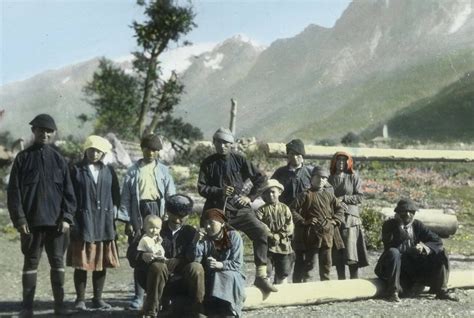 Сваны в традиционной одежде. 1929 г. - Национальные костюмы народов ...