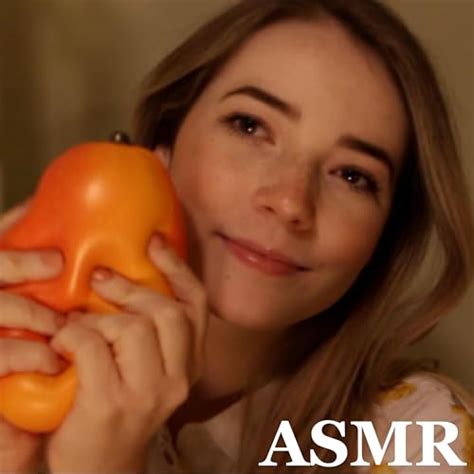 Squishies and Embarrassing Stories de Goodnight Moon ASMR & Ben Deaney ...