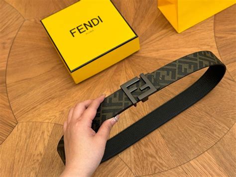 Fendi Ремень купить на OZON по низкой цене (1669235707)