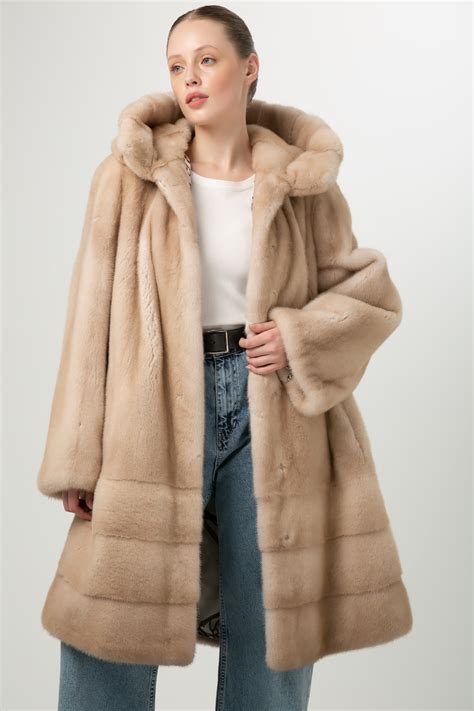 Шуба из аукционного меха норки KOPENHAGEN FUR Снежная Королева ...