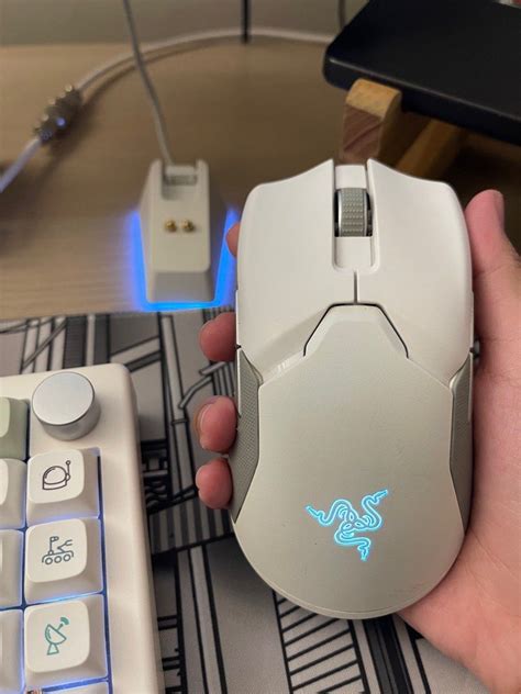 RAZER VIPER ULTIMATE MERCURY WHITE on Carousell