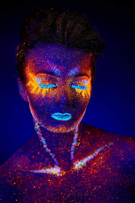 Флуоресцентный бодиарт краской Acmelight ***** Fluorescent body ...