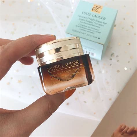 Estee Lauder Крем против синевы вокруг глаз - купить с доставкой по ...