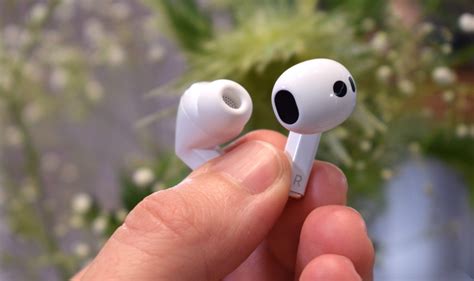 Samsung представила новые беспроводные наушники Galaxy Buds 3 и Galaxy ...