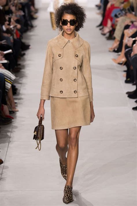 Знакомьтесь: мода от Michael Kors | Мода, Майкл корс, Женская осенняя мода