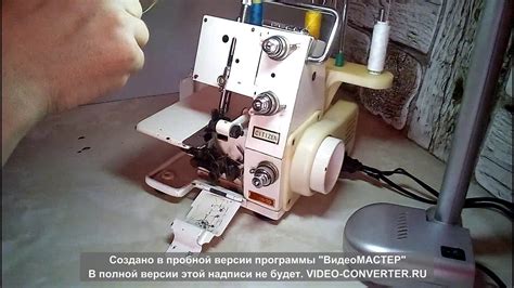 Как правильно заправить оверлок///Учимся заправлять 3-ниточный оверлок ...