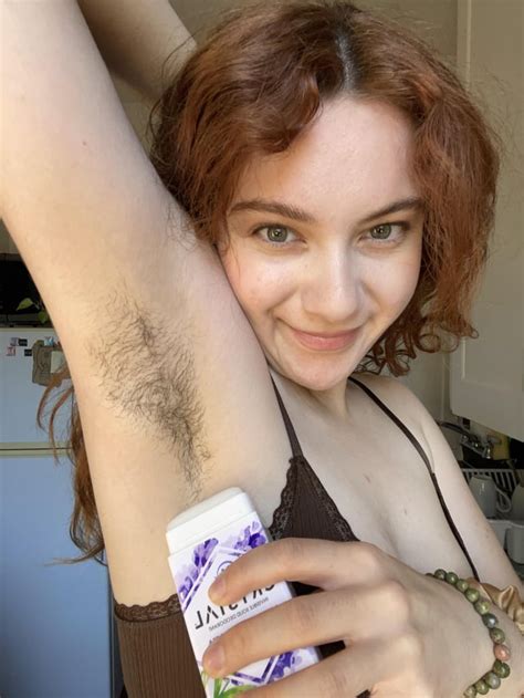 You can cum in my arm pits if you promise to lick them clean after : r/ArmpitMix