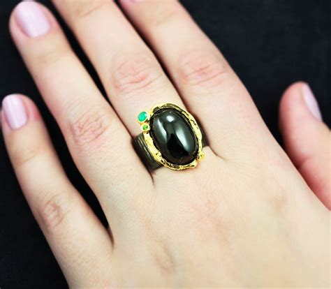 Серебряное кольцо с черной шпинелью, зеленым агатом и диопсидом купить ...
