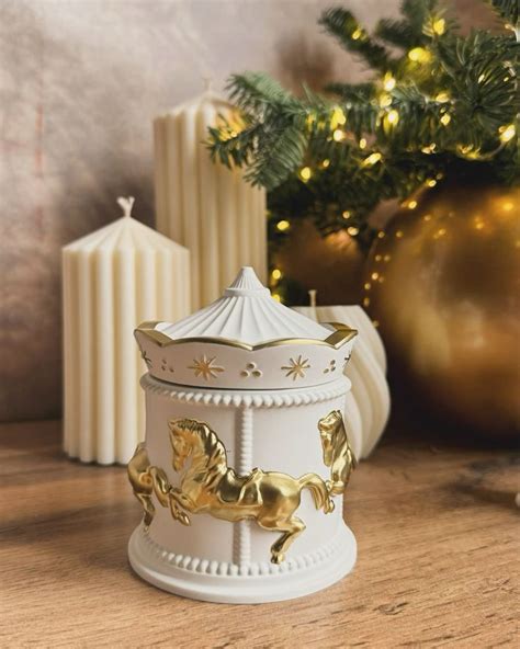 Новогодняя свеча | Diy candles, New years eve decorations, Decor crafts