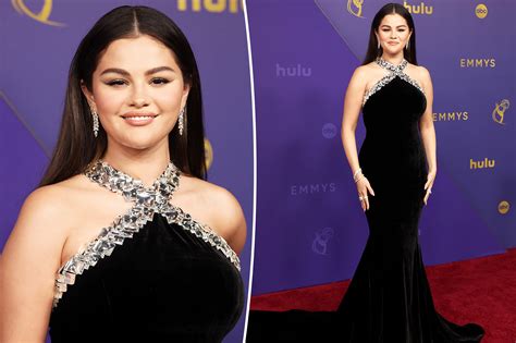 Selena Gomez Antrekk 2024 Selena Gomez Attends 2024 Golden Globes