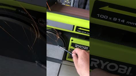 Máy chà nhám băng ryobi RBDS4601G - YouTube