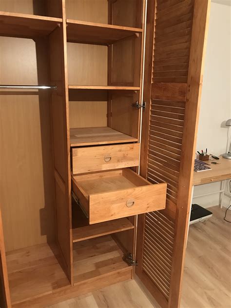 Шкафы из дерева на заказ в Калининграде