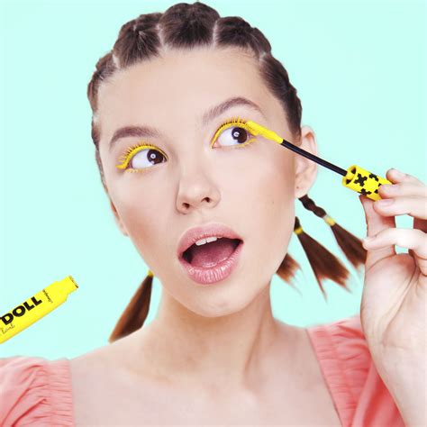 Купить Bad Doll Тушь для ресниц Цветная объемная Yellow