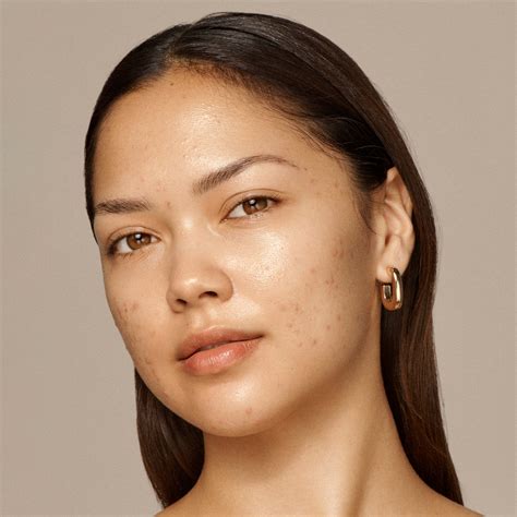Skin Nova | Illuminating & Dewy Makeup primer 30ml | VIEVE