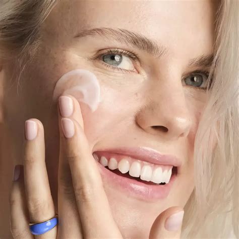 Купить гель-крем для лица по низкой цене в интернет-магазине Avon