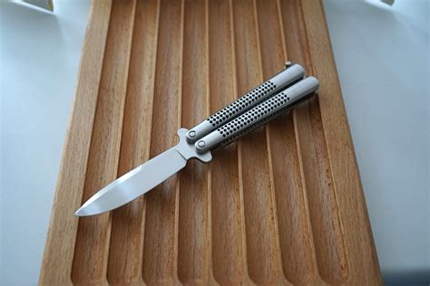 Hi-Tech BALISONG knife on Behance