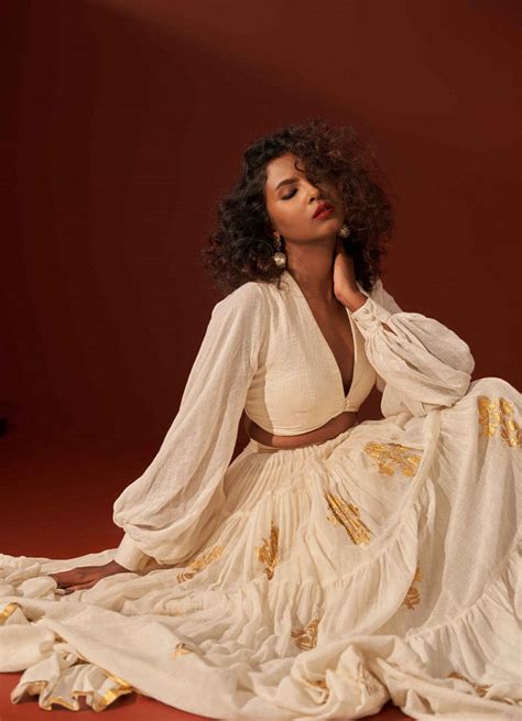 A unique fashion statement in ivory | The Daily Star