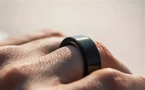 Samsung показала умное кольцо Samsung Ring, которое определит «индекс ...