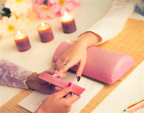 3 Types of Nail Treatments to Try - tastefulspace