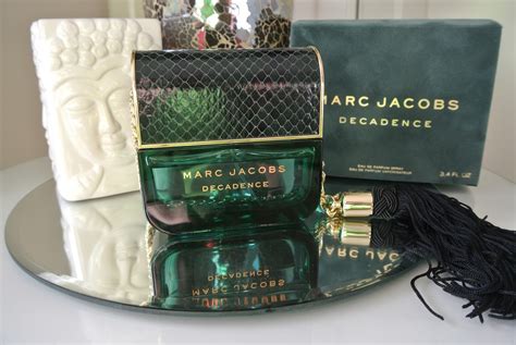 Marc Jacobs Decadence Perfume Review - WhatLauraLoves
