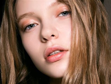 Best Hot Oil Treatments, Plus Why You Need One - theFashionSpot