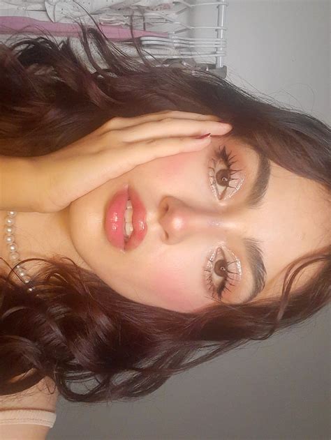 Douyin makeup tutorial Soft Eye Makeup, Soft Makeup Looks, Cute Eye ...