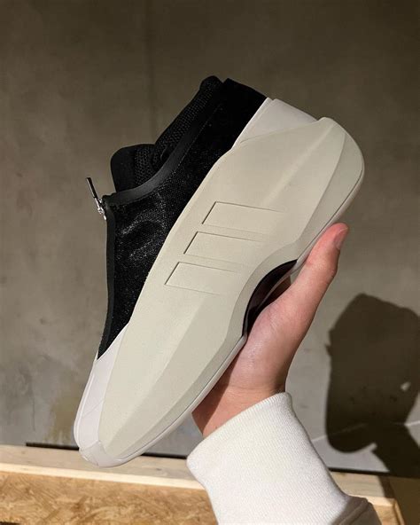 First Looks // adidas Crazy IIInfinity | HOUSE OF HEAT