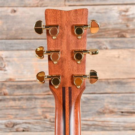 Yamaha LS16 Natural – Chicago Music Exchange