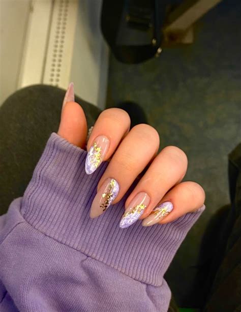 Ногти с золотом | French tip acrylic nails, Gucci nails, Chic nails