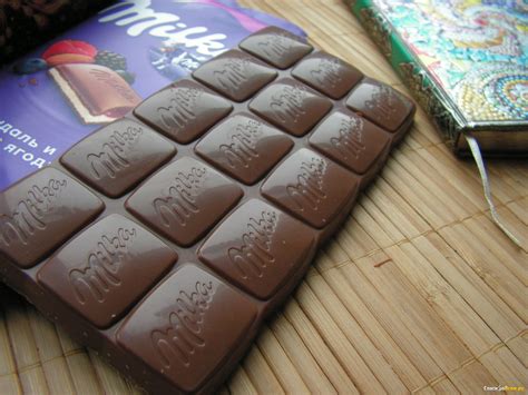 Отзыв про Молочный шоколад Milka "Миндаль и лесные ягоды": "Милка с ...