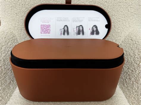 Dyson Airwrap HS01 Iasi • OLX.ro