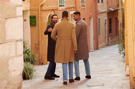 Overcoat guide