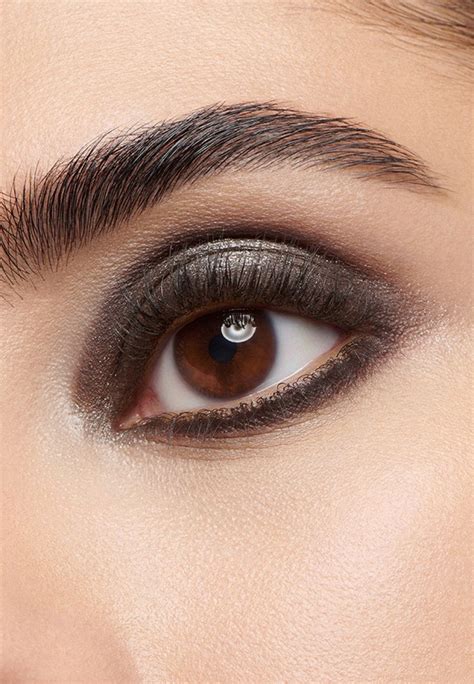 Палетка теней для век Clarins с мультифинишем, цвет: мультиколор ...