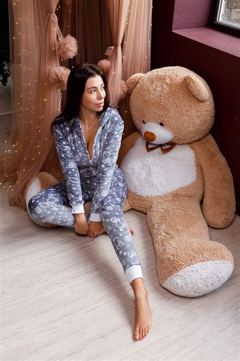 ᐉ Теплая женская пижама с карманом на попе и капюшоном SweetJama Frozy ...