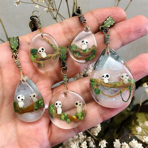 infographics | Resin jewelry diy, Diy resin crafts, Resin jewelry