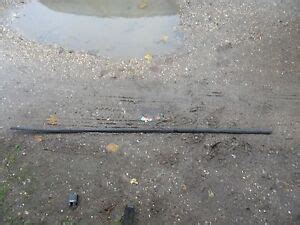 Ford Mondeo MK4 Door Lower Weatherstrip Seal 1700923 (Exterior Door ...