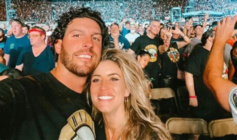 Kendall Toole Husband: Is She Married With Joseph Nicholas?