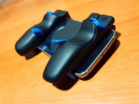 Всё о геймпадах: Обзор триггеров Flydigi Shadow Stinger