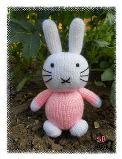 Ravelry: Hello Bunny pattern by Phoeny