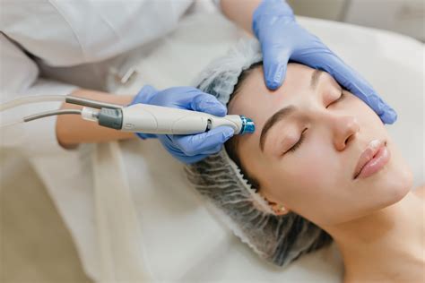 Top Skin Doctors in South Delhi