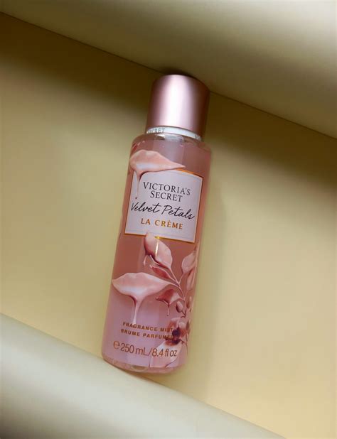 Victoria's Secret Спрей-мист для тела Velvet Petals la creme | отзывы